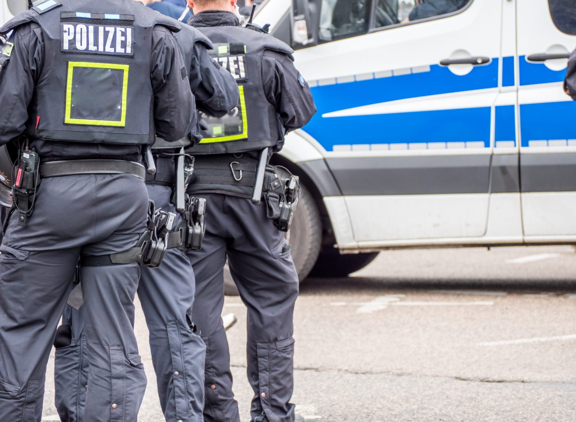 Amokalarm: Schüler und Lehrer müssen sich in Klassenräumen einschließen ...